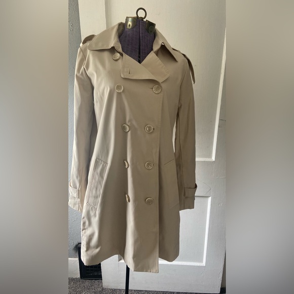 Joan Rivers | Jackets & Coats | Joan Rivers Beige Doublebreasted Trench ...